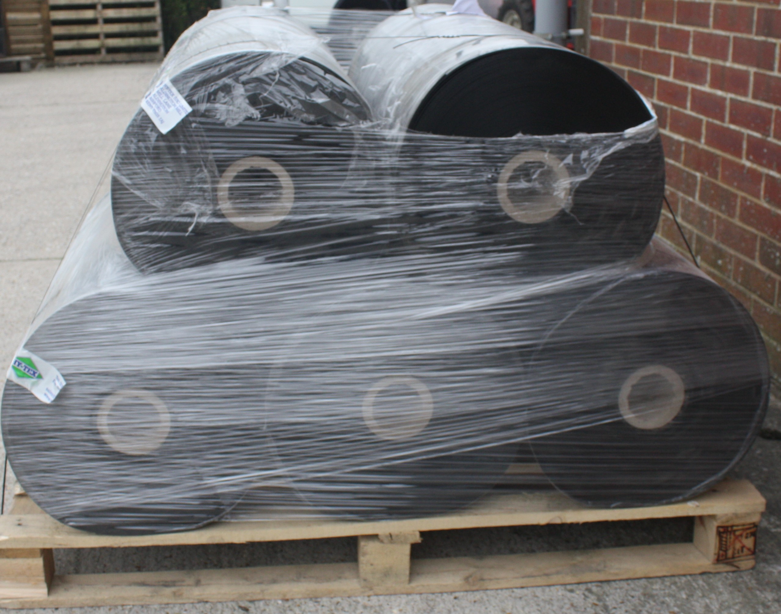 Ecofender™ SP1 - Semi-Permanent Newt Fence, Hy-Tex UK